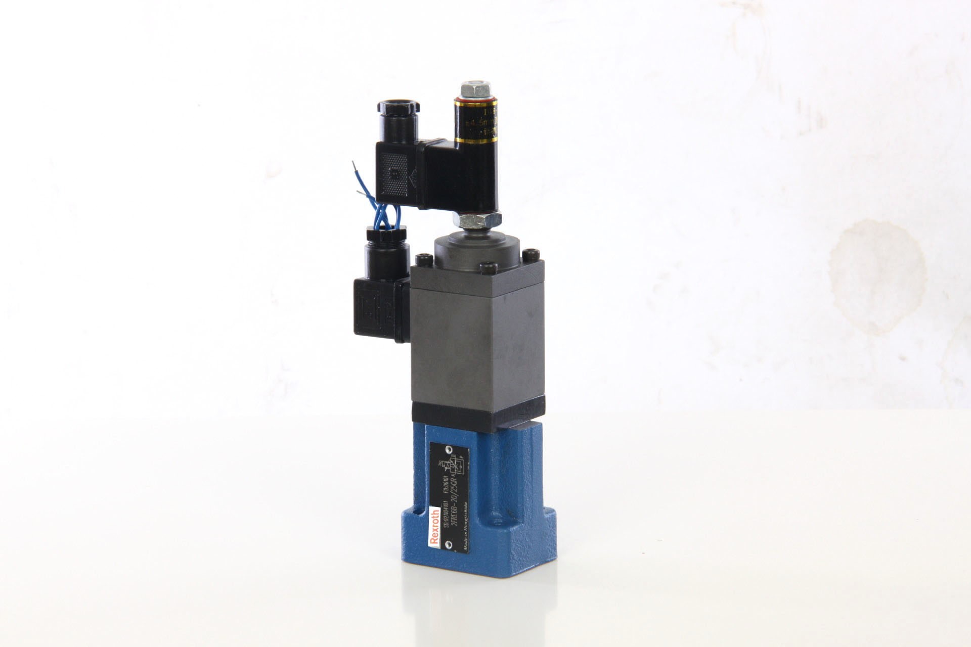 Rexroth 2FRE6B-2X/6QK4RV Proportional Flow Control Valve